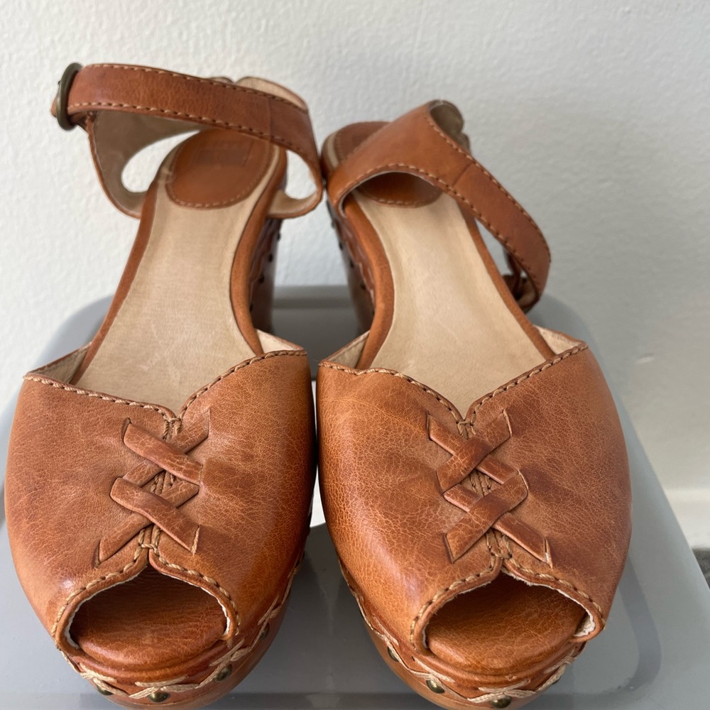 Frye Leather Sandals With Wood Platform Heel Size 9 $… - Gem